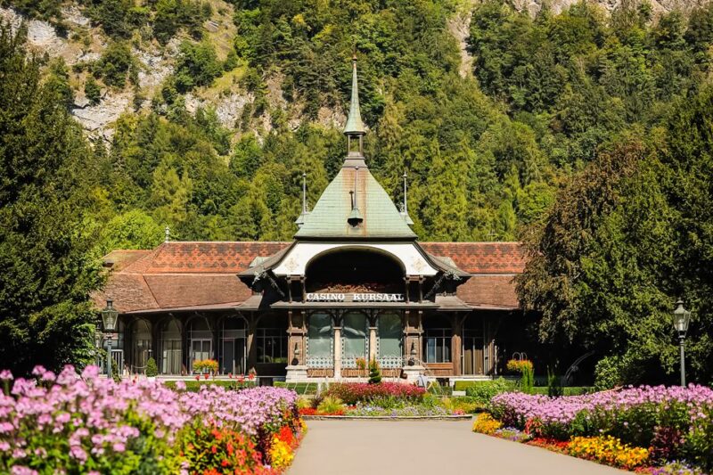 Zurich: Day Trip to Grindelwald & Interlaken by Bus & Train - Discovering the Charms of Interlaken