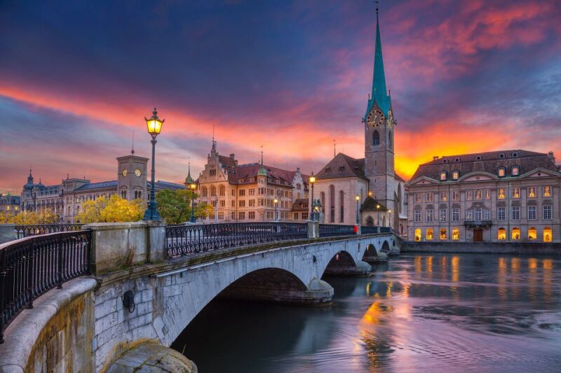 Zurich Discovery Walking Tour - Key Points