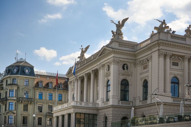 Zurich Discovery Walking Tour - Highlights of the Walking Tour