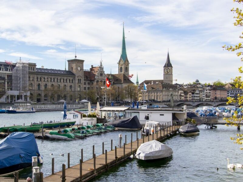 Zurich: Exclusive Swiss Banking Tour With a Local - Private and Exclusive Walking Experience