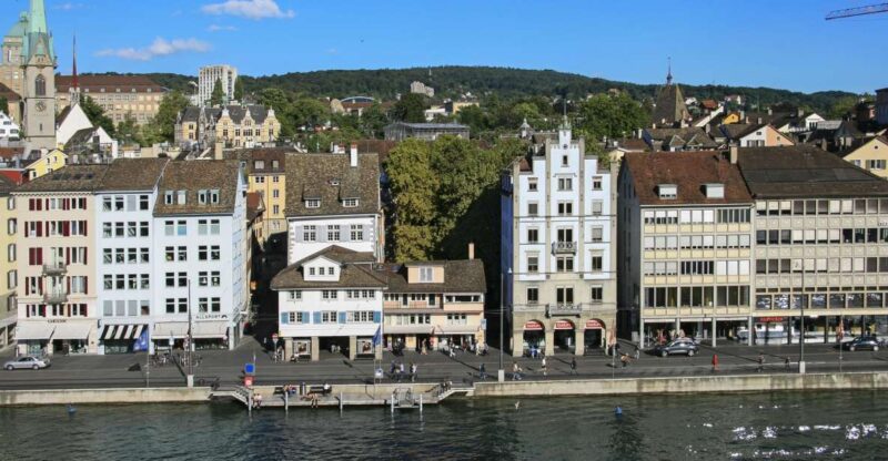 Zurich: Express Walk With a Local in 60 Minutes - Exploring Cabaret Voltaire
