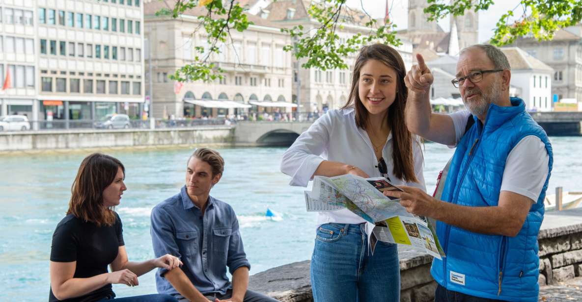 Zurich Old Town Walking Tour: 2-Hours - Exploring Bahnhofstrasse