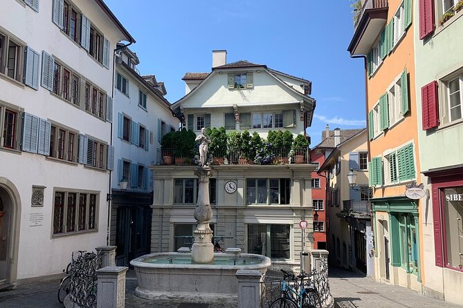 Zurich Old Town Walking Tour Review - Traveler Feedback and Experiences