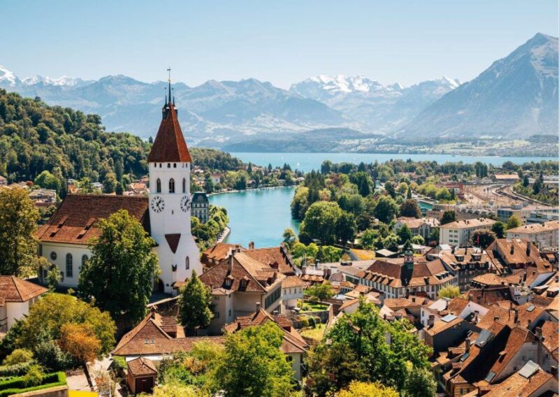 Zürich: Private Car Tour to Swiss Capital, Castles & Lakes - Itinerary Highlights