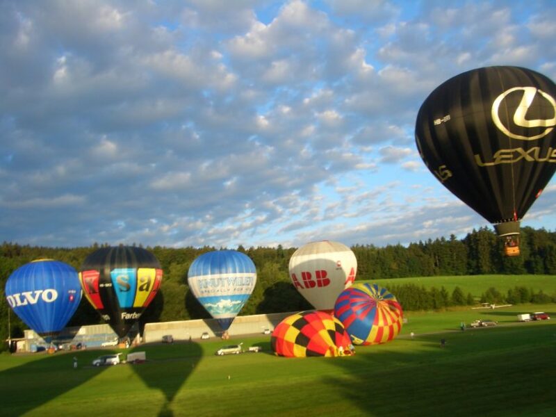 Zurich: Private Hot Air Balloon Ride & Champagne - Flight Experience