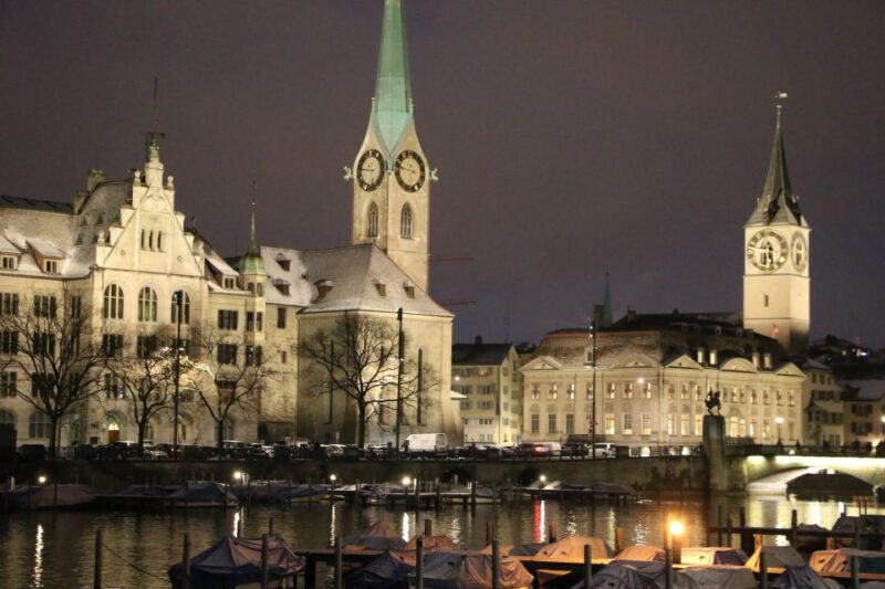 Zurich: Private Walking Tour With a Local Guide - Guide Expertise and Qualifications
