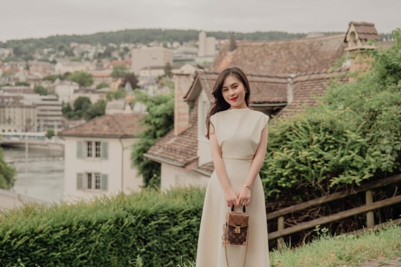 Zurich: Professional Photoshoot at the Best Spots - Since You Asked