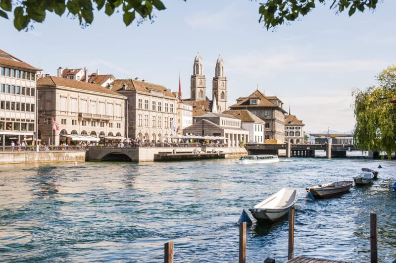 Zurich: Stein Am Rhein, Rhine Falls & Lake Boat Cruise - Uncovering Zurichs Old Town