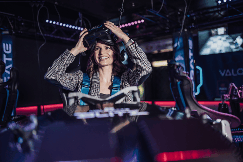 Zurich: Virtual Reality Space Racing Simulator - Engaging Gameplay Elements