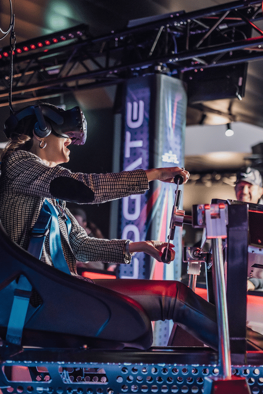 Zurich: Virtual Reality Space Racing Simulator - Diverse Race Courses